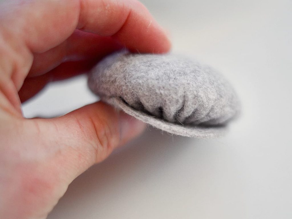 How To Make Tiny Flat Caps | The Herdy Company